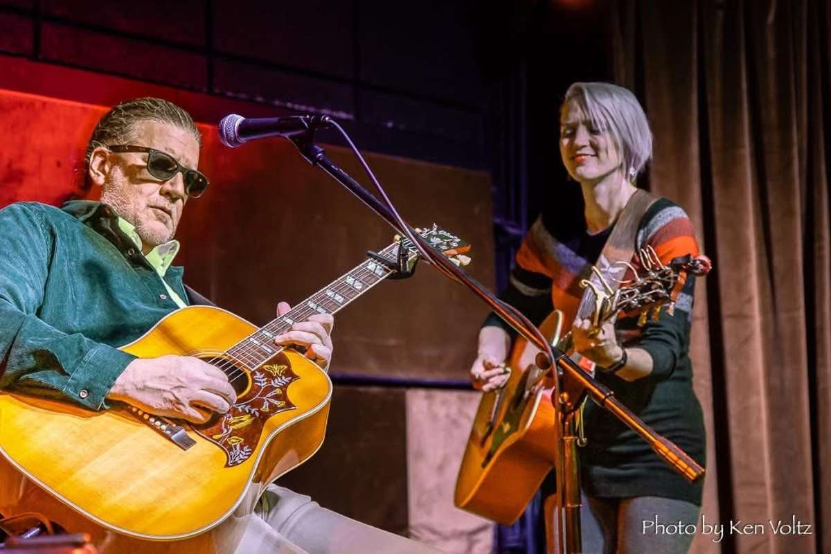 Congdon & Co. ft. Hope Griffin - Holiday Special | 185 King Street